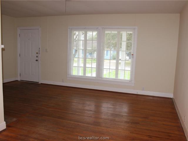 1005 Milner Dr, College Station, TX 77840 | MLS #26004 | Compass