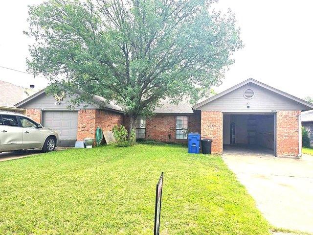 1005 Mitchell Ln, Burleson, TX 76028