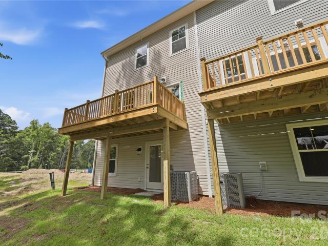 1005 Mossy Glade Road