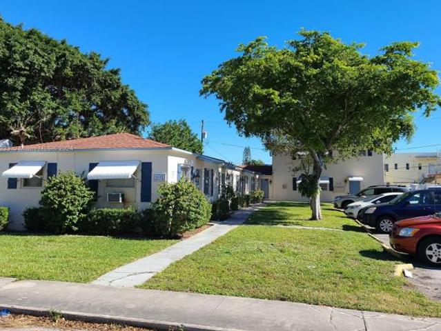 1005 N 18th Ct #2, Hollywood, FL 33020