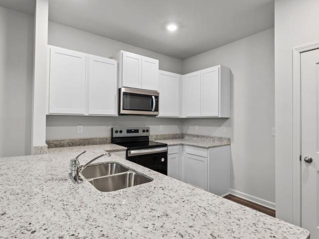 1005 N 2nd Avenue NW 26