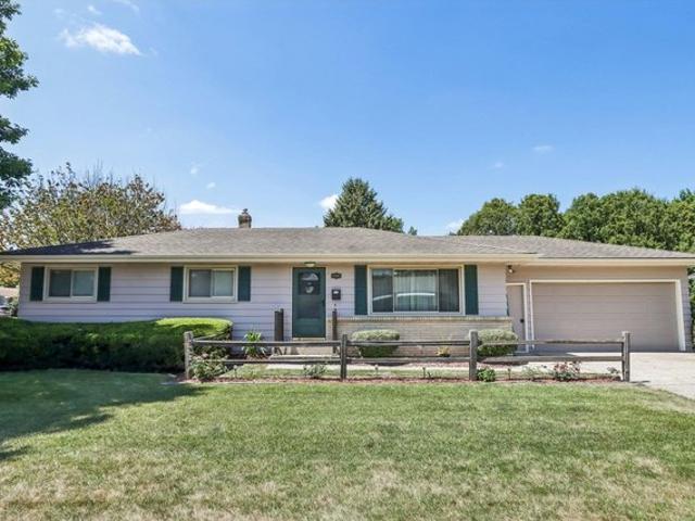 1005 N Sumac Dr, Janesville, WI 53545