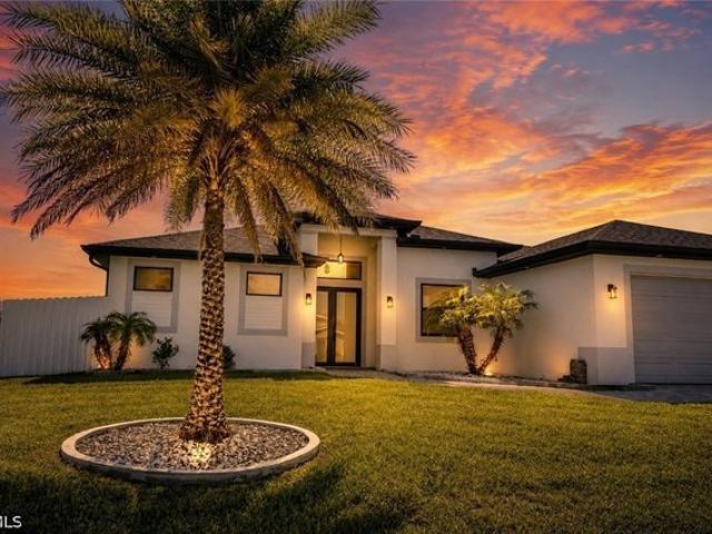 1005 NE 13th Pl, Cape Coral, FL 33909