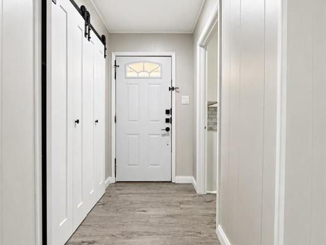 1005 Oakwood Lane