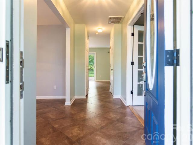 1005 Onotoa Drive