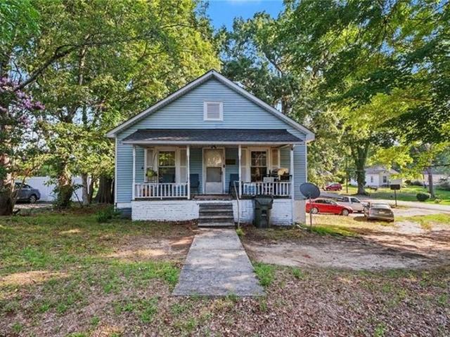1005 Ava St, Burlington, NC 27215