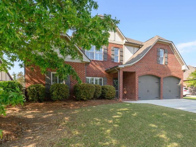 1005 Belvedere Cove