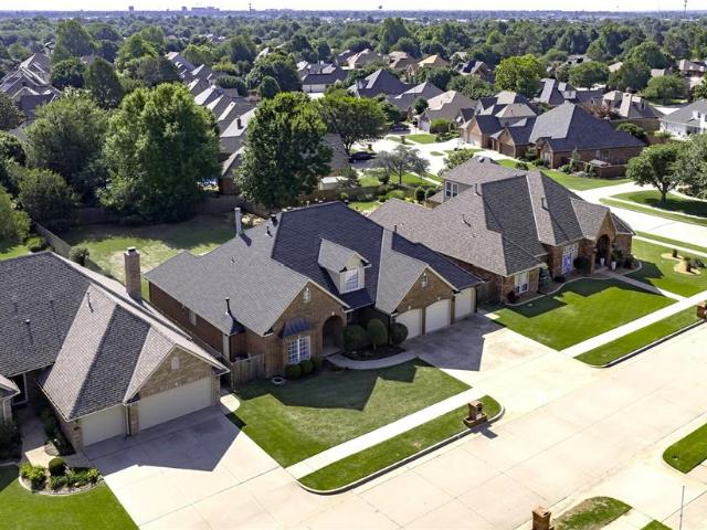 1005 Bentbrook Place