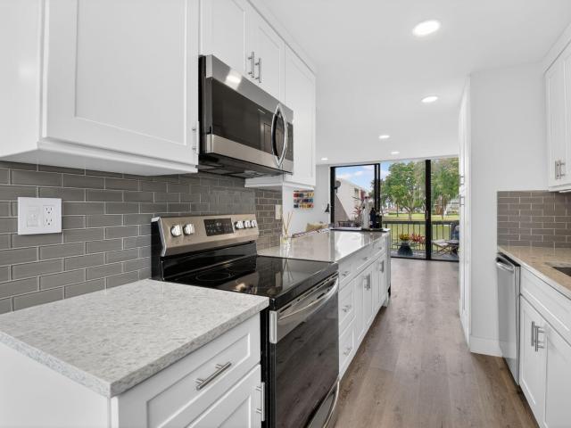 1005 Bridgewood Pl, Boca Raton, FL 33434 | Compass