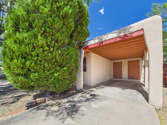 1005 Calle Margarita