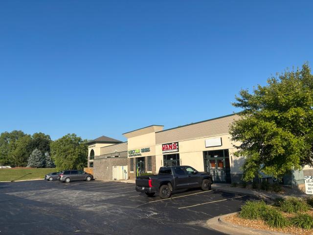 1005 Canal Shore Drive SW
