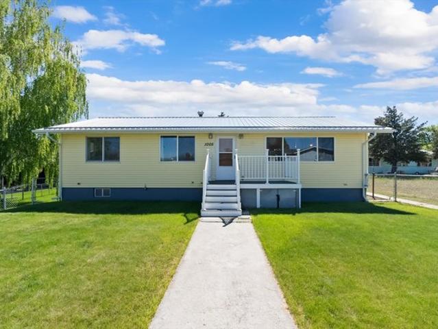 1005 Clark St, Deer Lodge, MT 59722