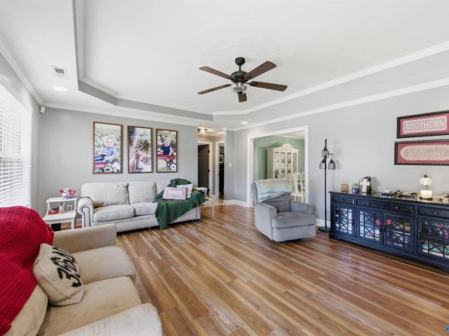 1005 Clint Drive SE Single