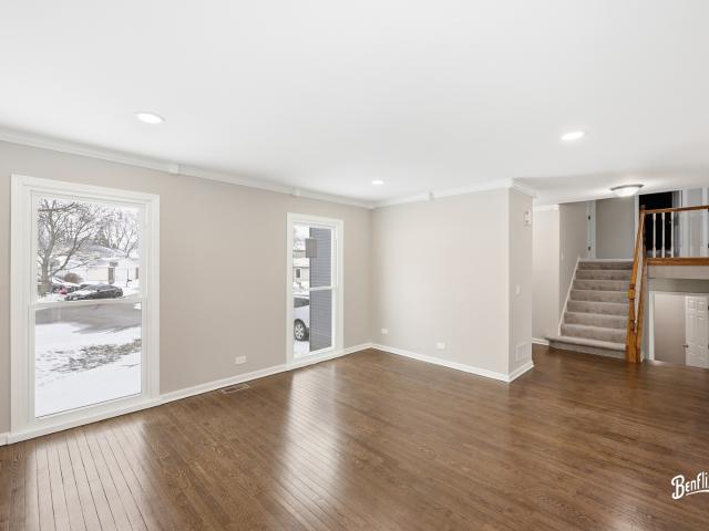 1005 Cooper Court