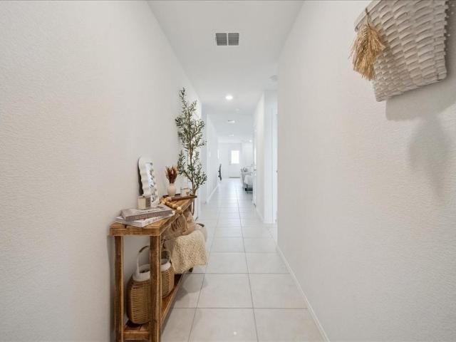 1005 Crestview Drive