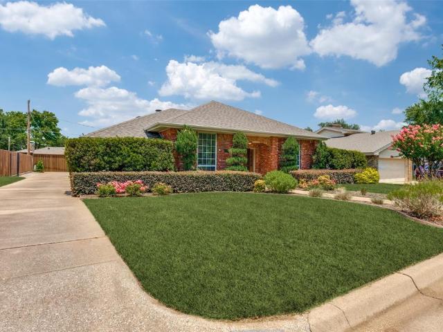 1005 De Pauw Drive