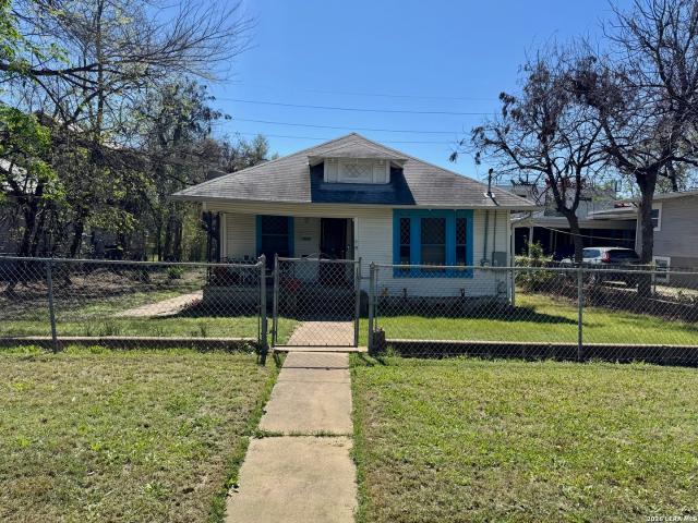 1005 E 13th St, Austin, TX 78702 | Compass