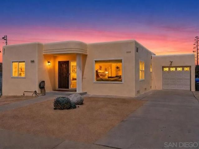 1005 E 2nd St, National City, CA 91950
