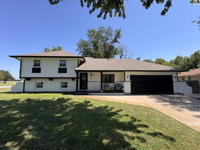 1005 E 32nd Ave, Hutchinson, KS 67502