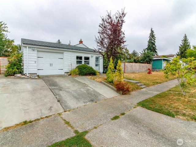 1005 E 57th Street