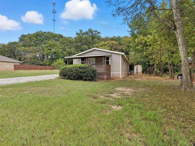 1005 E 9th St, Mount Pleasant, TX 75455 | MLS #26009
