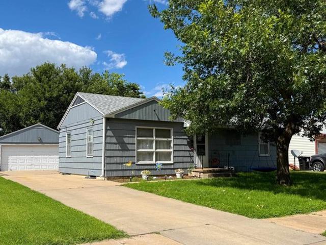 1005 E Jewell Ave, Salina, KS 67401
