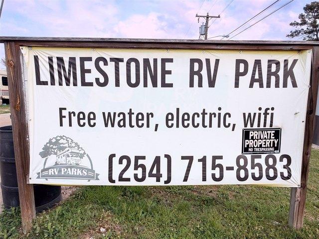 1005 E Yeagua St, Groesbeck, TX 76642