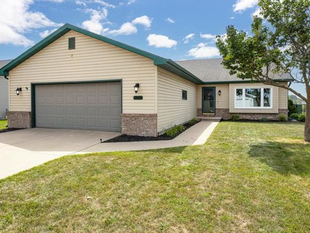 1005 Freedom Ave, Oshkosh, WI 54901