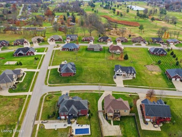 1005 Green Gdn, Lawrenceburg, KY 40342