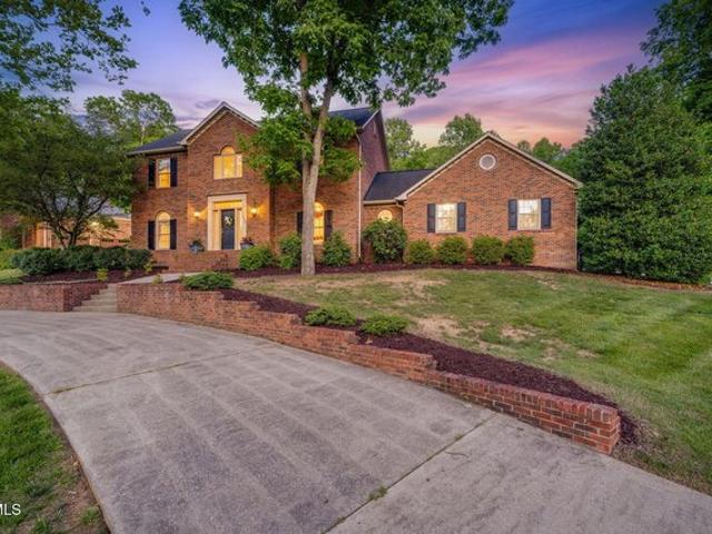 1005 Huntington Ct, Kingsport, TN 37660