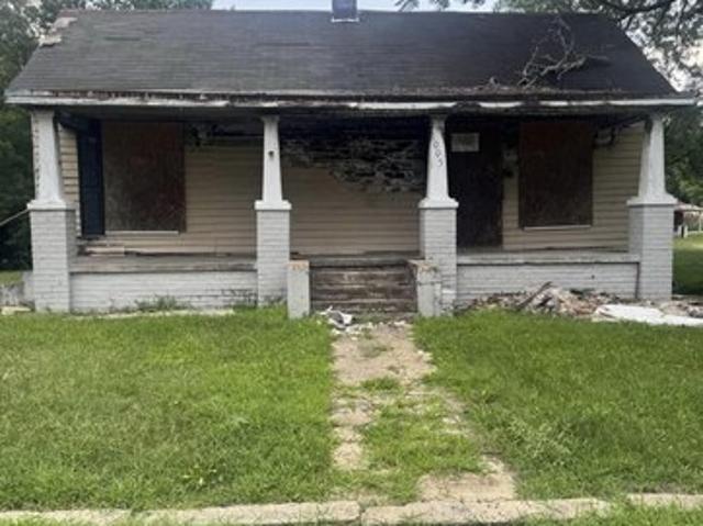 1005 Harriett St, Henderson, NC 27536