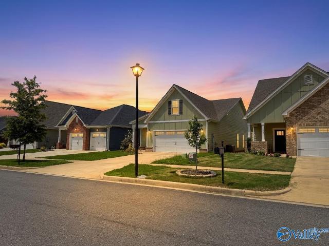 1005 Highgrove Heights NW