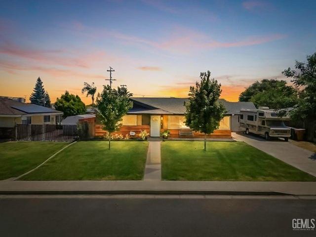1005 Highmoor Ave, Bakersfield, CA 93308