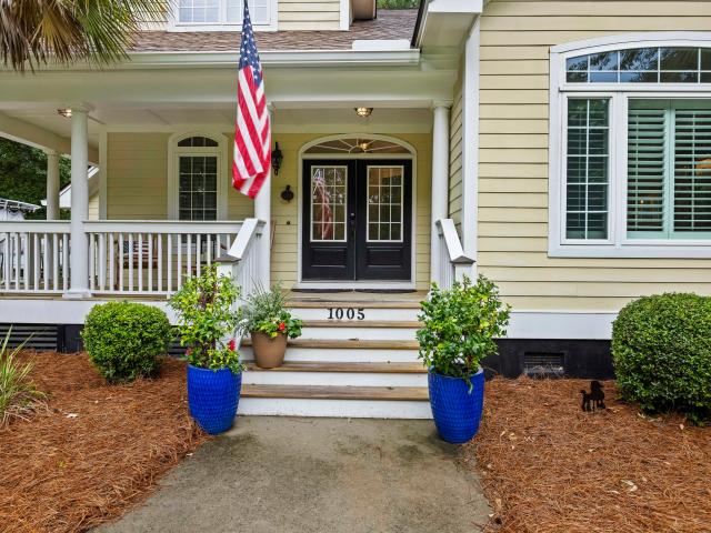 1005 Island Crossing Drive