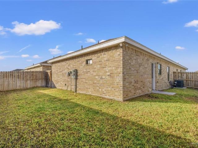 1005 La Pointe Street 3