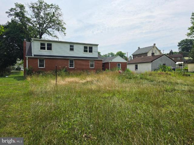 1005 Laurelwood Road