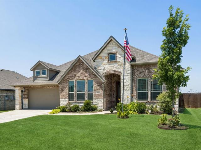 1005 Longbow Lane