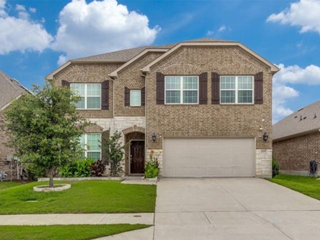1005 Pinnacle Breeze Dr, Fort Worth, TX 76052