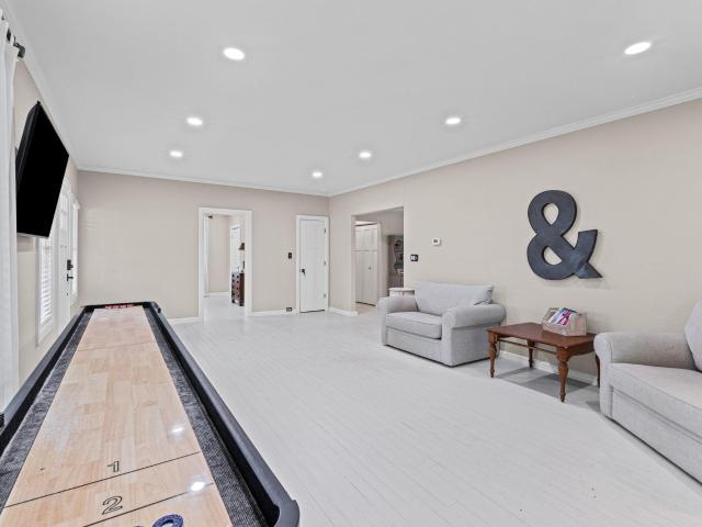 1005 Pine St