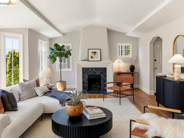 1005 Portal Ave