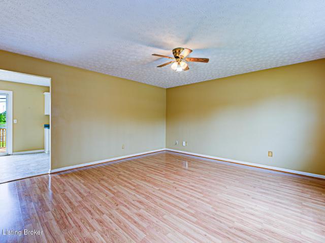 1005 Quarter Mile Way
