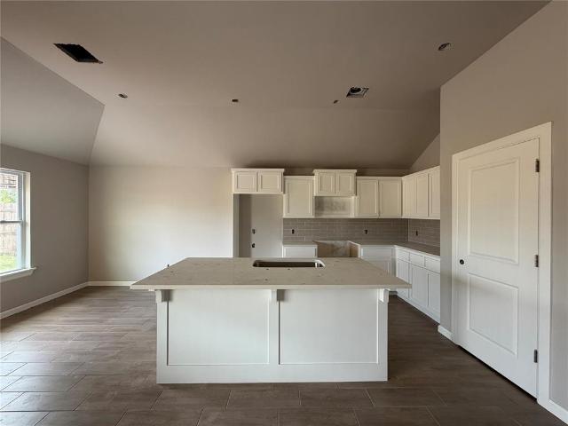 1005 Redwood Creek Drive