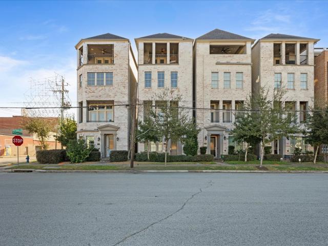 1005 St Charles St, Houston, TX 77003 | MLS #72447