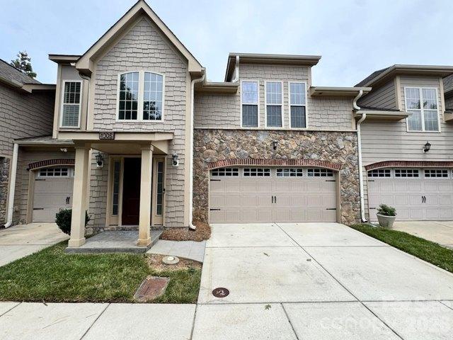 1005 Stuarts Landing Dr, Cramerton, NC 28032