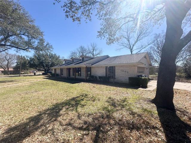 1005 Sunset Drive