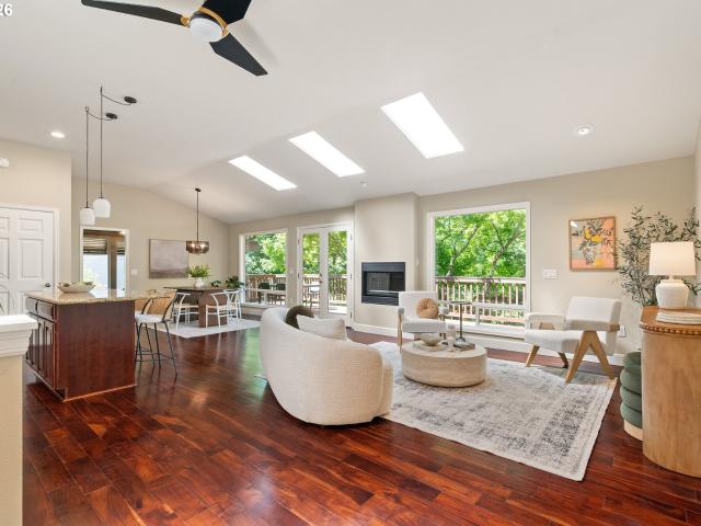 1005 s shore blvd
