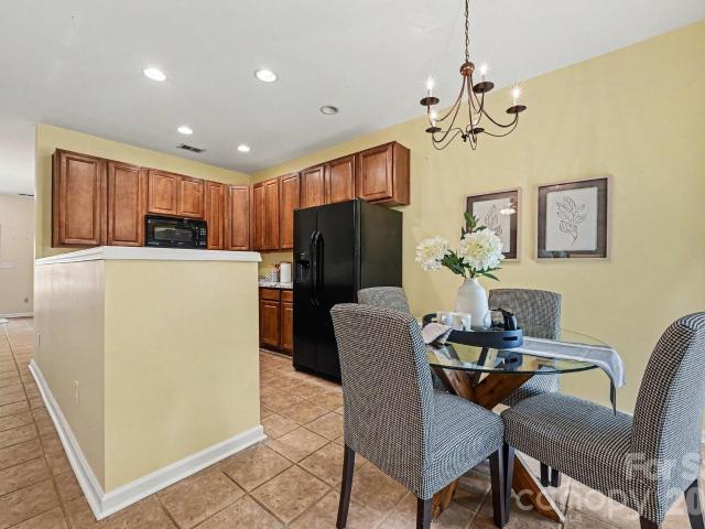 1005 Silver Spring Road