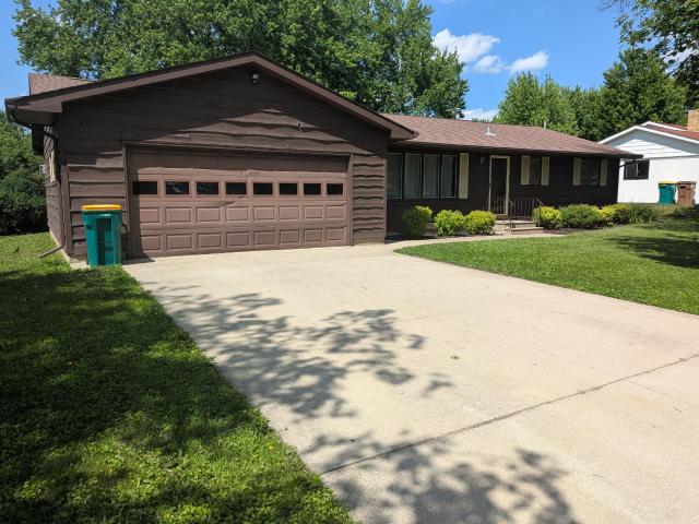 1005 Skylark Lane