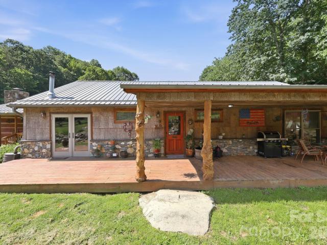 1005 Smith Creek Road
