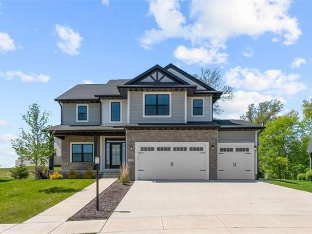 1005 Thomas Cir, Tiffin, IA 52340